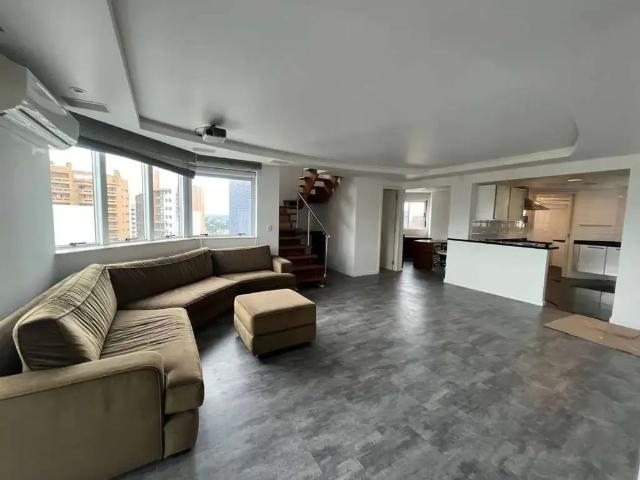 Apartamento para Locação em Curitiba/PR Água Verde 3 Quartos