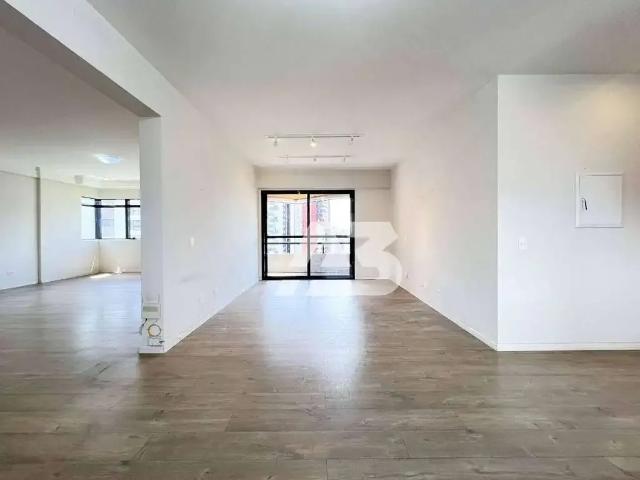 Apartamento para Locação em Curitiba/PR Água Verde 3 Quartos