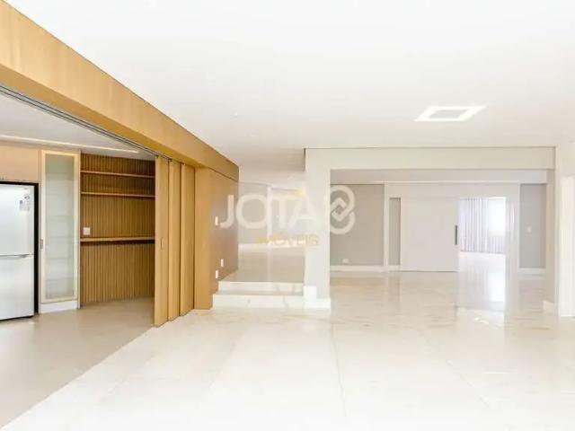 Apartamento para Locação em Curitiba/PR Água Verde 4 Quartos