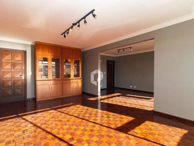 Apartamento para Locação em Curitiba/PR Batel 3 Quartos