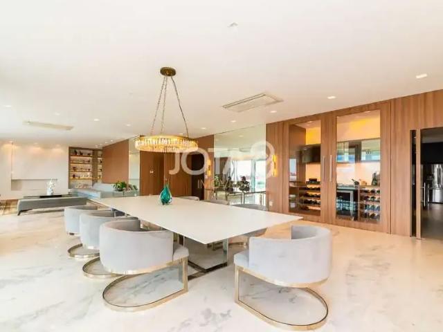 Apartamento para Locação em Curitiba/PR Batel 4 Quartos