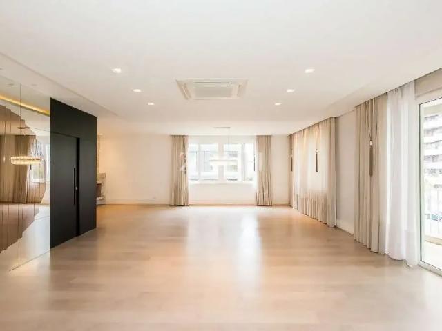 Apartamento para Locação em Curitiba/PR Batel 4 Quartos