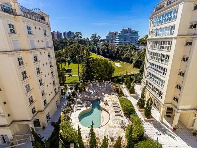 Apartamento para Locação em Curitiba/PR Cabral 4 Quartos