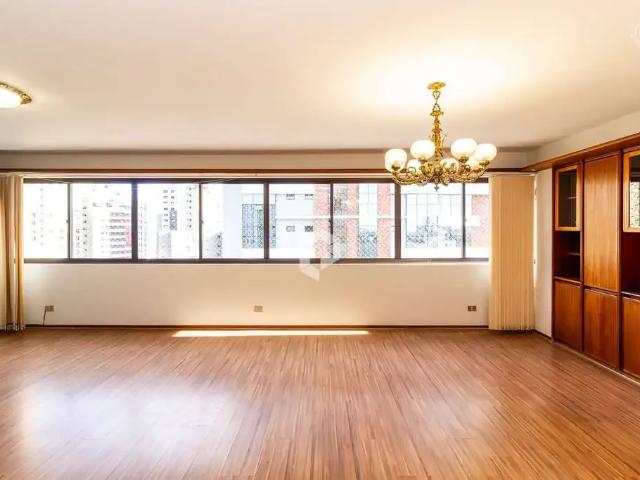 Apartamento para Locação em Curitiba/PR Cabral 3 Quartos