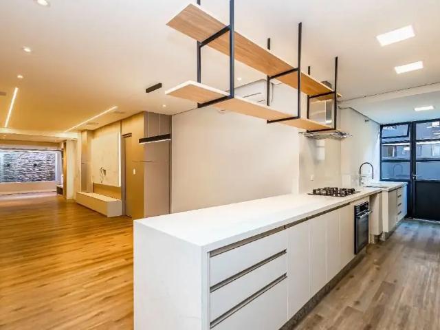Apartamento para Locação em Curitiba/PR Cabral 3 Quartos