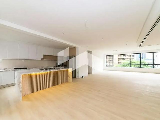 Apartamento para Locação em Curitiba/PR Cabral 3 Quartos