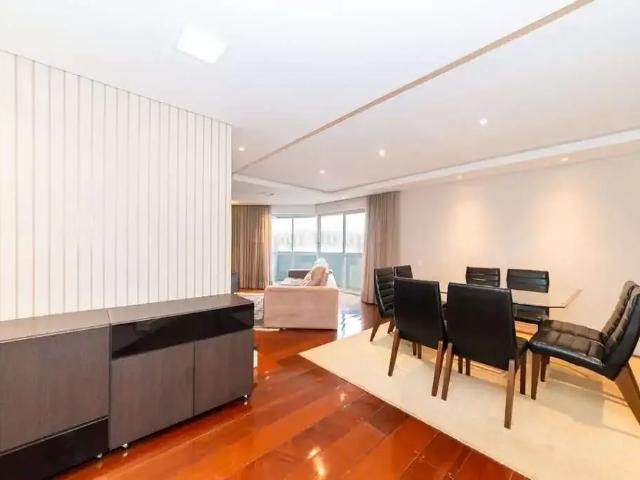 Apartamento para Locação em Curitiba/PR Centro 4 Quartos
