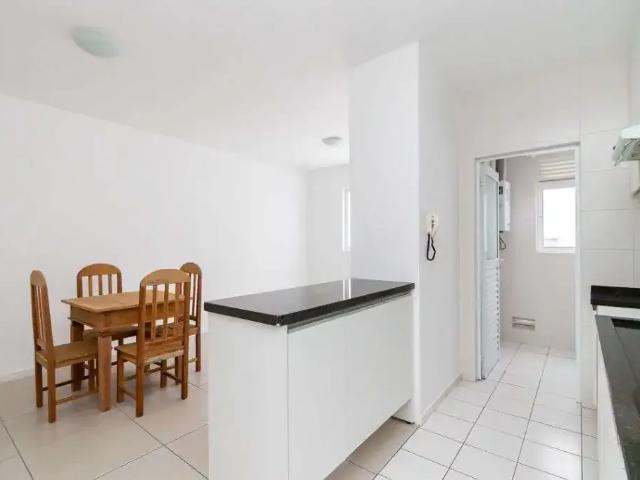 Apartamento para Locação em Curitiba/PR Centro 2 Quartos