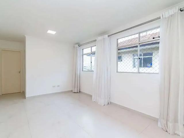 Apartamento para Locação em Curitiba/PR Uberaba 3 Quartos