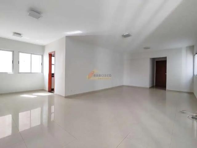 Apartamento para Locação em Divinópolis/MG Centro 4 Quartos