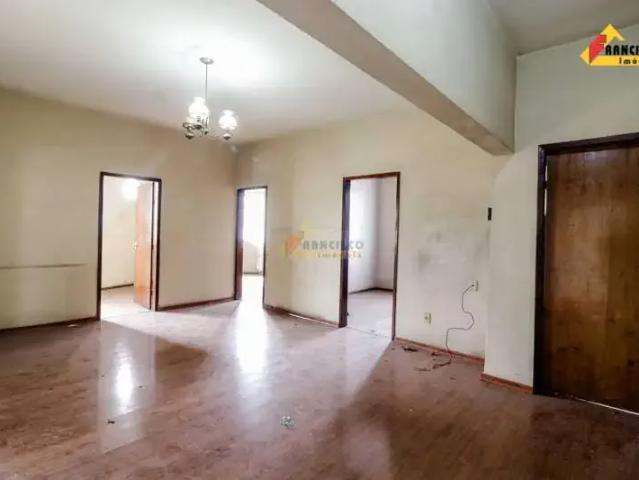 Apartamento para Locação em Divinópolis/MG Centro 4 Quartos