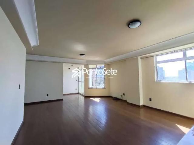 Apartamento para Locação em Divinópolis/MG Centro 4 Quartos
