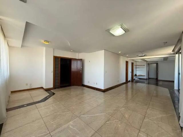 Apartamento para Locação em Divinópolis/MG Centro 4 Quartos