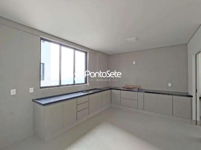 Apartamento para Locação em Divinópolis/MG Centro 3 Quartos