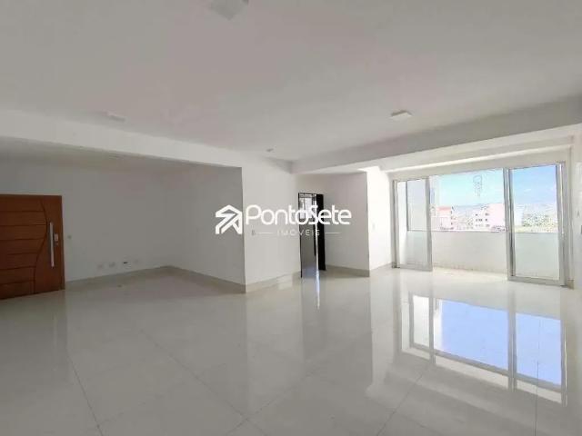 Apartamento para Locação em Divinópolis/MG Parque Jardim Capitão Silva 4 Quartos
