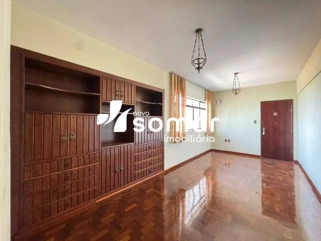 Apartamento para Locação em Divinópolis/MG Santo Antônio 3 Quartos