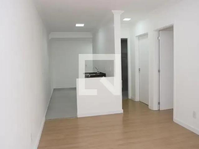 Apartamento para Locação em Embu das Artes/SP Jardim de Lourdes 2 Quartos