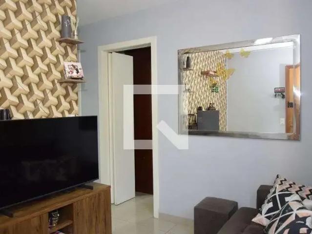 Apartamento para Locação em Embu das Artes/SP Jardim Santo Eduardo 2 Quartos