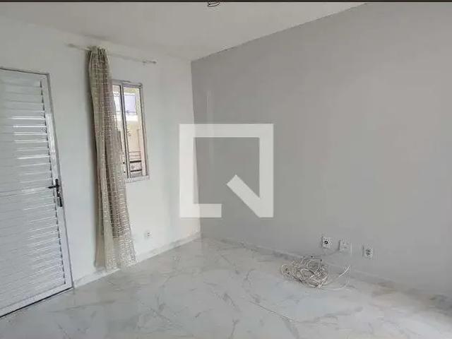 Apartamento para Locação em Ferraz de Vasconcelos/SP Jardim Lourdes 2 Quartos