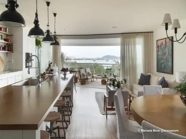 Apartamento para Locação em Florianópolis/SC Cachoeira do Bom Jesus 4 Quartos