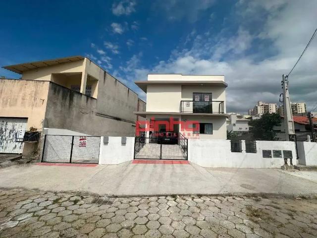 Apartamento para Locação em Florianópolis/SC Capoeiras 2 Quartos