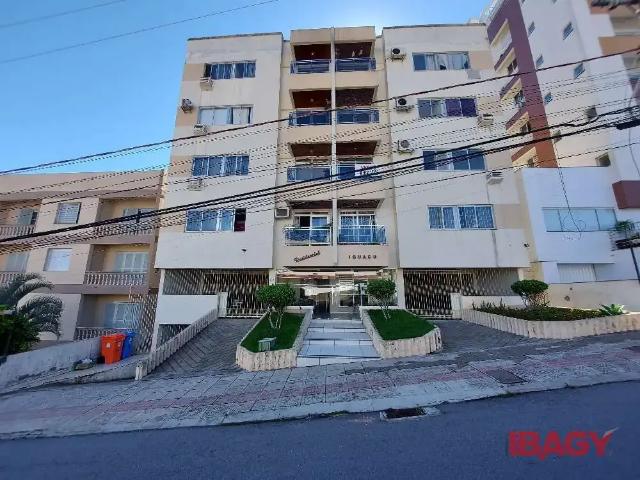 Apartamento para Locação em Florianópolis/SC Capoeiras 3 Quartos