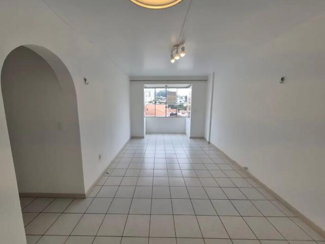 Apartamento para Locação em Florianópolis/SC Capoeiras 3 Quartos