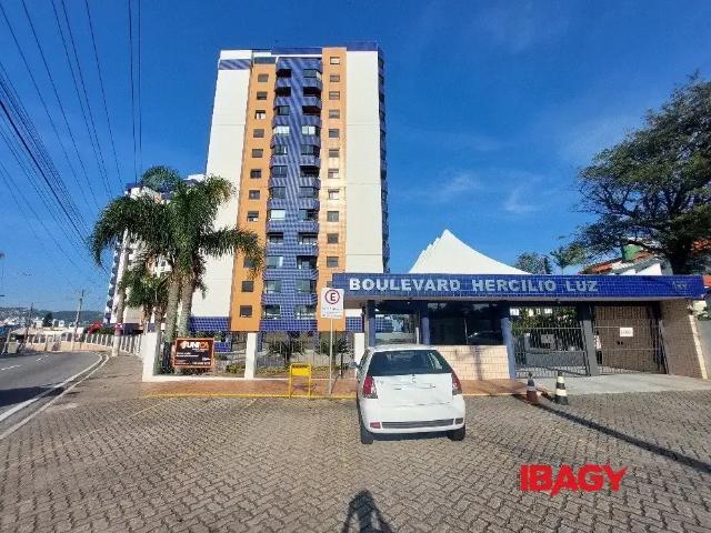 Apartamento para Locação em Florianópolis/SC Capoeiras 3 Quartos