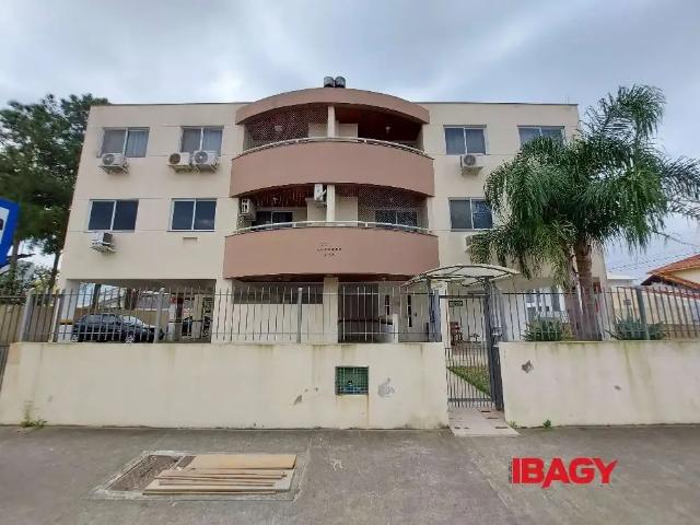 Apartamento para Locação em Florianópolis/SC Carianos 2 Quartos