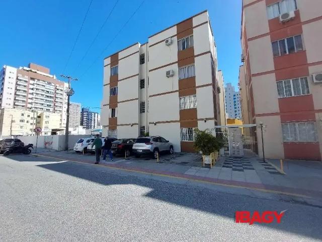 Apartamento para Locação em Florianópolis/SC Centro 2 Quartos