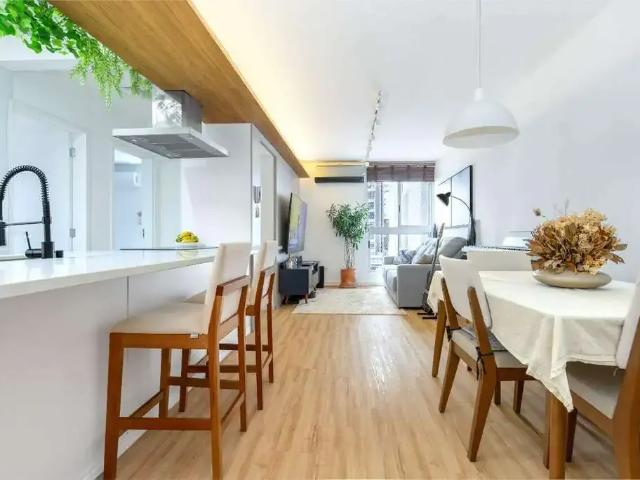 Apartamento para Locação em Florianópolis/SC Centro 2 Quartos