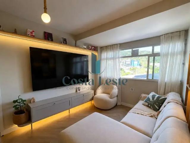 Apartamento para Locação em Florianópolis/SC Centro 2 Quartos