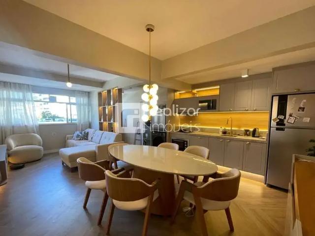 Apartamento para Locação em Florianópolis/SC Centro 2 Quartos