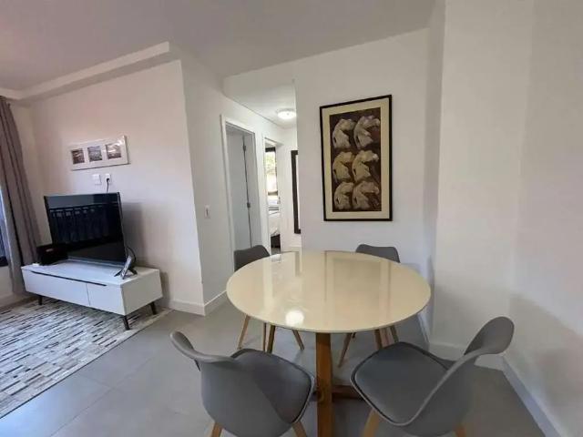 Apartamento para Locação em Florianópolis/SC Centro 2 Quartos