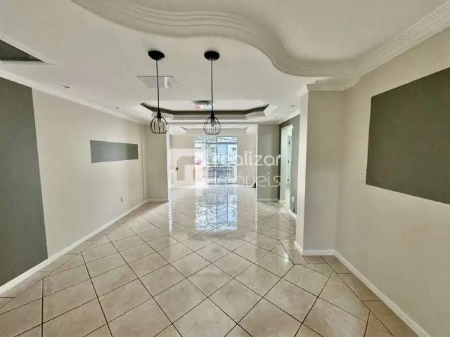 Apartamento para Locação em Florianópolis/SC Centro 3 Quartos
