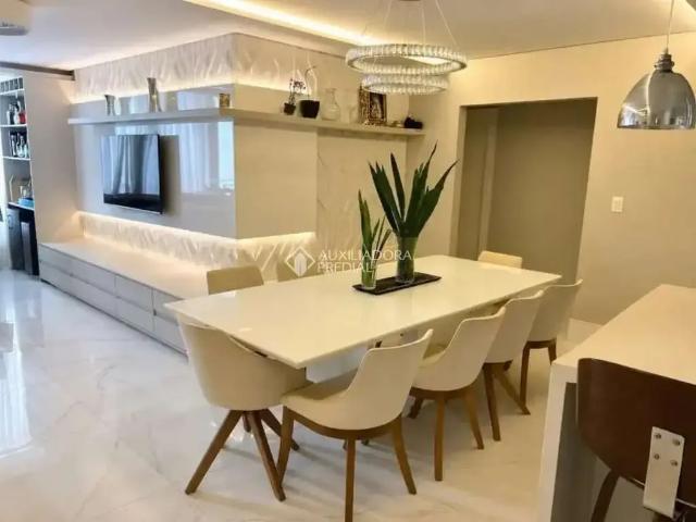 Apartamento para Locação em Florianópolis/SC Centro 3 Quartos