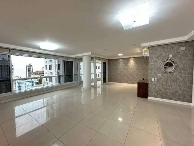 Apartamento para Locação em Florianópolis/SC Centro 4 Quartos