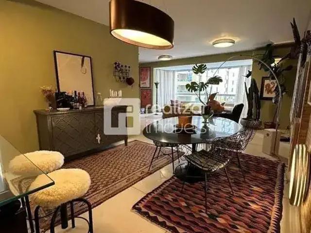 Apartamento para Locação em Florianópolis/SC Centro 5 Quartos