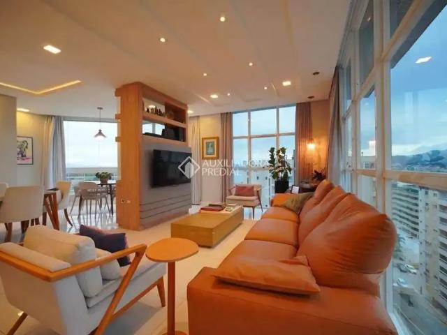 Apartamento para Locação em Florianópolis/SC Agronômica 4 Quartos