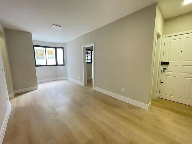 Apartamento para Locação em Florianópolis/SC Agronômica 2 Quartos