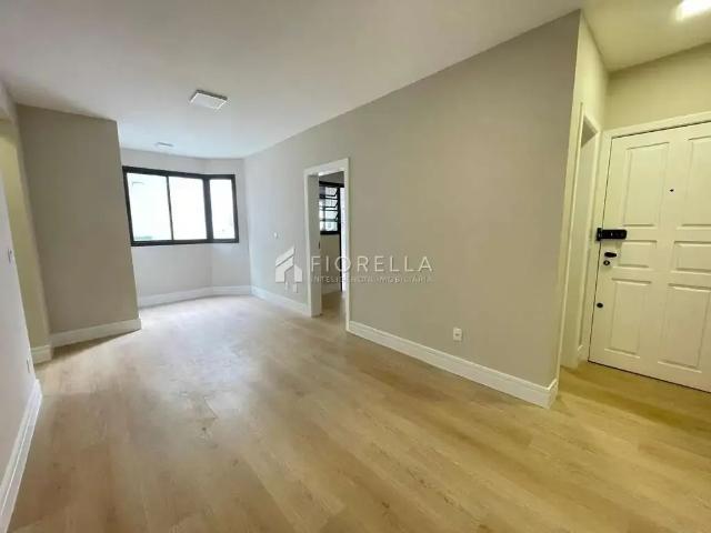 Apartamento para Locação em Florianópolis/SC Agronômica 2 Quartos