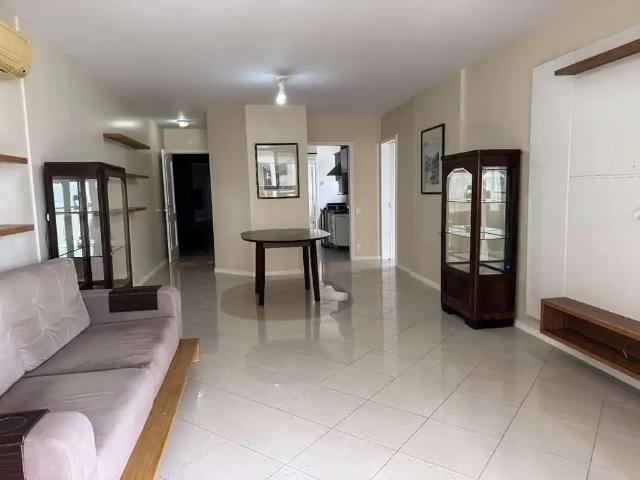 Apartamento para Locação em Florianópolis/SC Agronômica 3 Quartos