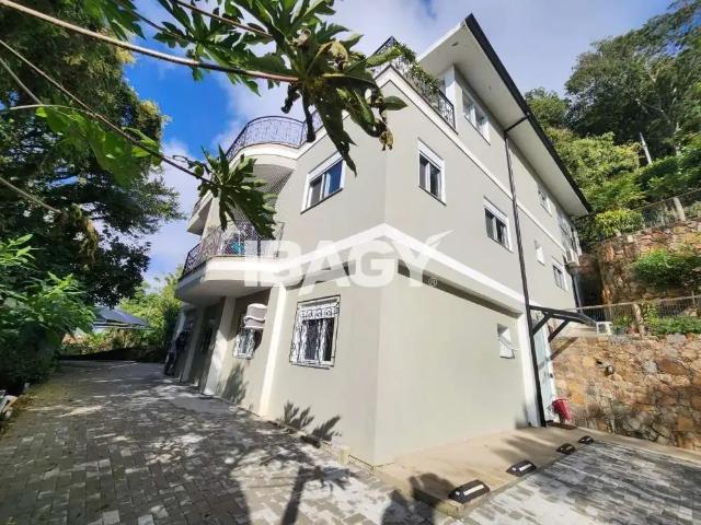 Apartamento para Locação em Florianópolis/SC Armação do Pântano do Sul 2 Quartos