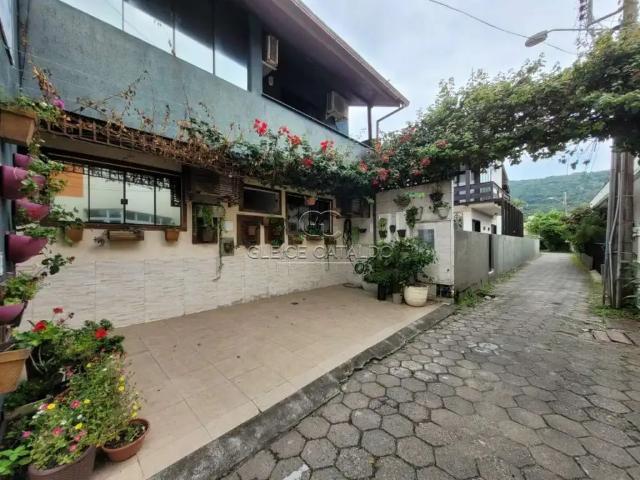 Apartamento para Locação em Florianópolis/SC Armação do Pântano do Sul 8 Quartos
