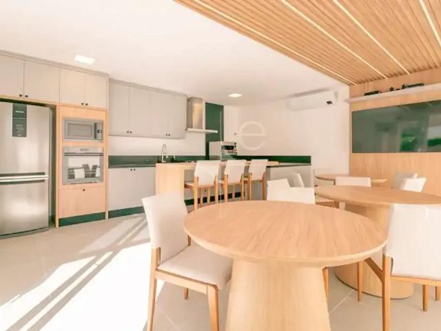 Apartamento para Locação em Florianópolis/SC Itacorubi 2 Quartos