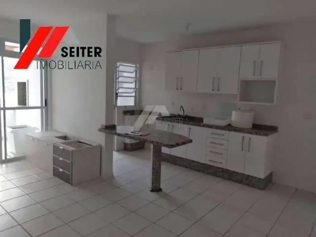 Apartamento para Locação em Florianópolis/SC Itacorubi 2 Quartos