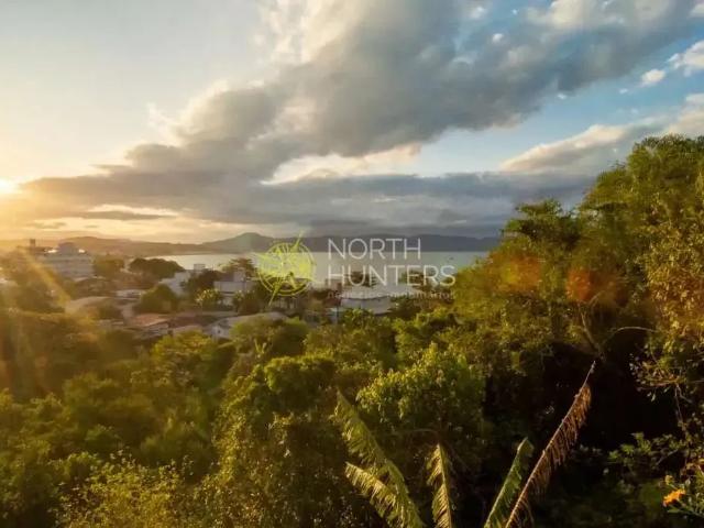 Apartamento para Locação em Florianópolis/SC Jurerê 3 Quartos