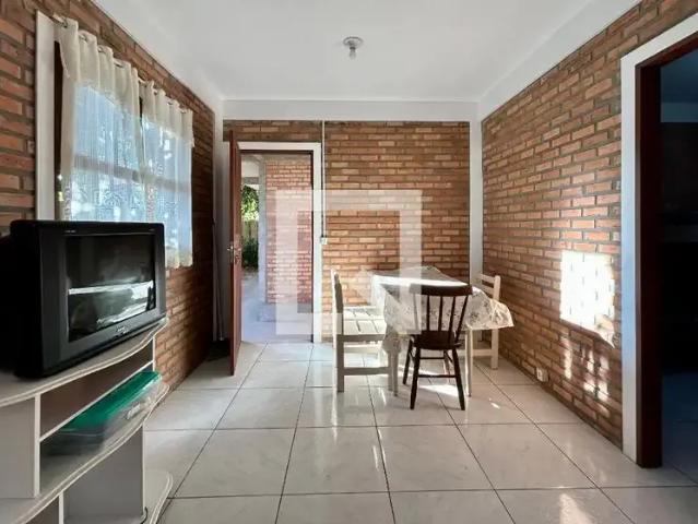 Apartamento para Locação em Florianópolis/SC São João do Rio Vermelho 2 Quartos