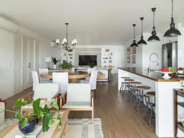 Apartamento para Locação em Florianópolis/SC Ponta das Canas 4 Quartos