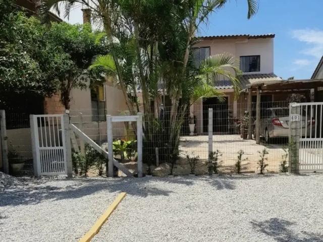 Apartamento para Locação em Garopaba/SC Centro 2 Quartos